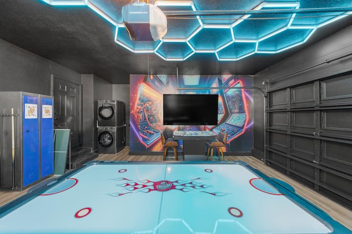 Ocala’s #1 Game Room · Pool · Hot Tub · Sleeps 8 - Ocala, FL