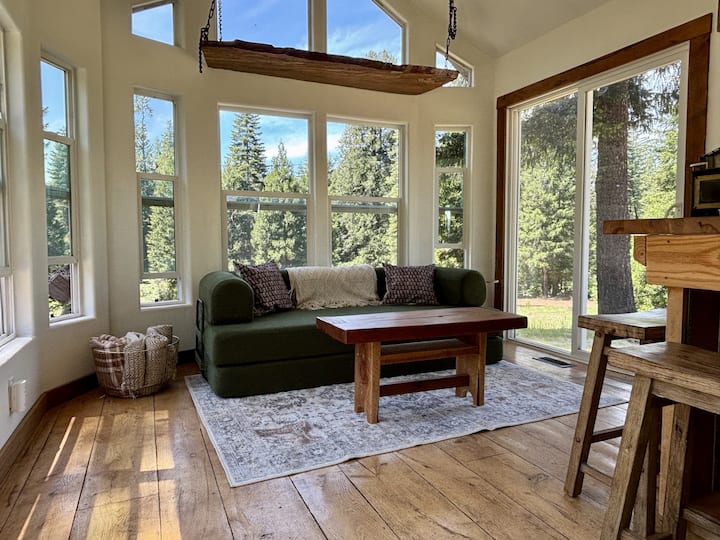 Cedar Glow Bungalow | Private Forest Tiny Home - Jasper Lake, Nevada City