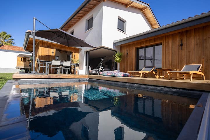 Maison Familiale Avec Piscine Chauffée - Bidart