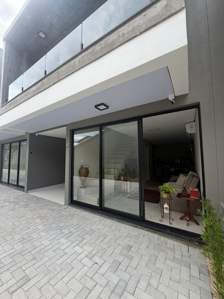 Excelente Sobrado -  Morrinhos - Garopaba