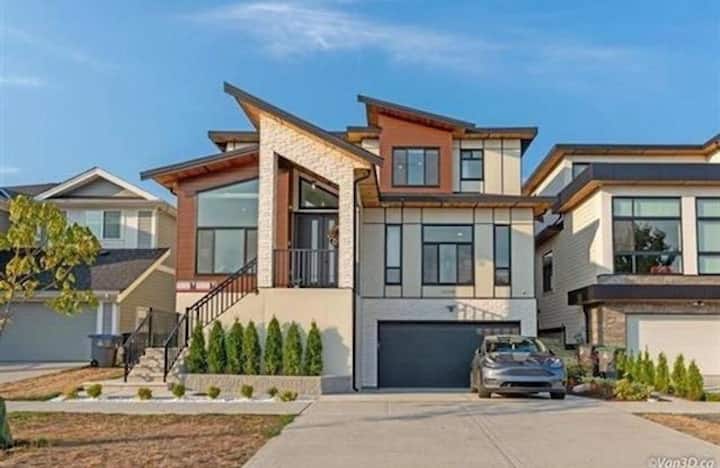 Spacious Two Bedroom Guest Suite L Sleeps 4 - Surrey