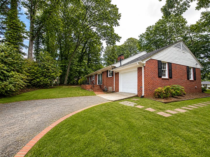 Comfortable 4br Home Near Crowders Mountain - 加斯托尼亞