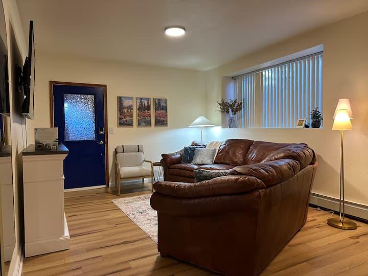 Denali St. Whistle Stop - Alaska Zoo, Anchorage