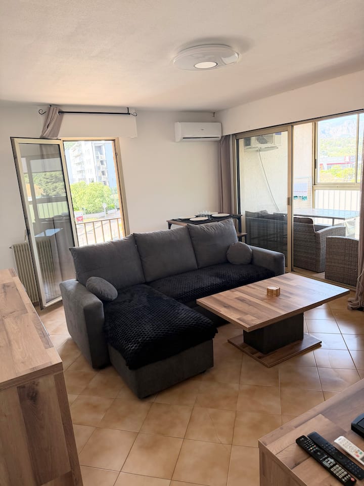 T2 Climatisé Avec Terrasse & Parking – Ajaccio - Ajaccio