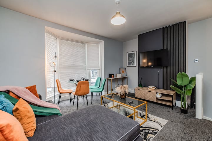 Beautiful 2 Bedroom Flat Next Eastbourne Beach - Eastbourne