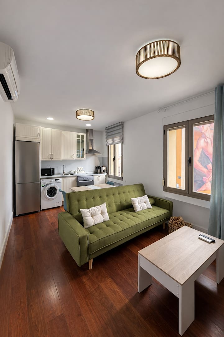 Old Town Apartment By Glodeko Homes - Burgos