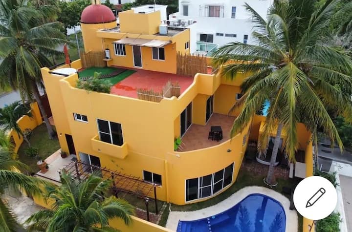 Mansion Amarilla A 5 Min De La Zona Hotelera - Cancún