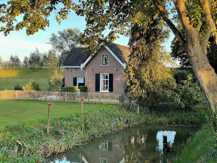 Luxury Estate Cottage With Garden Near Utrecht - Leerdam
