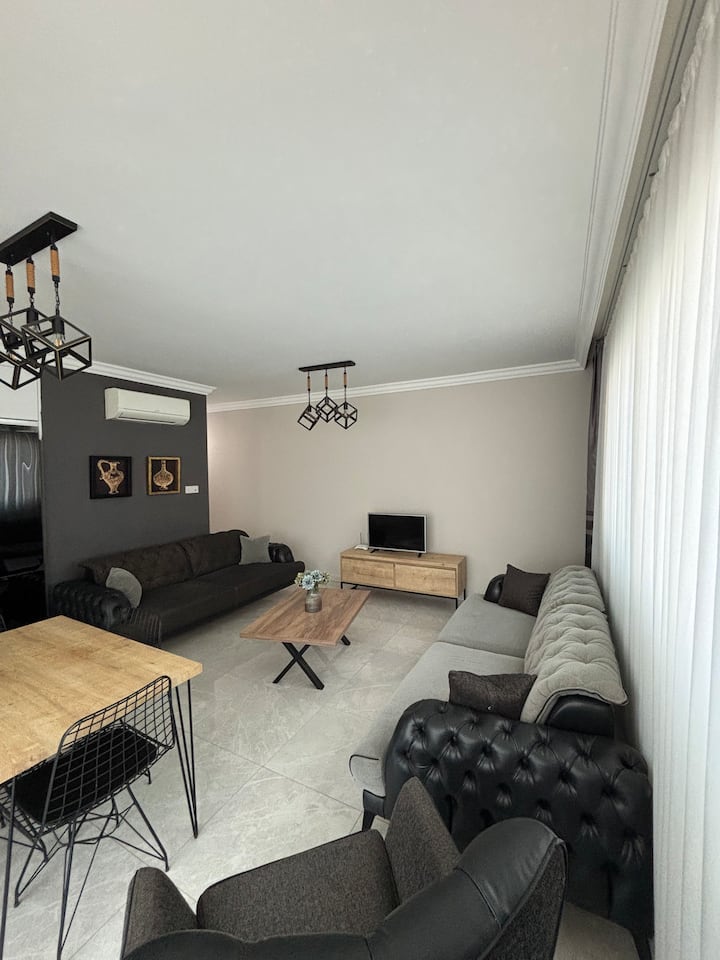 Alsancak Sokak Ardem8 Apt Kat1 Daire6 Girne/kıbrıs - Girne