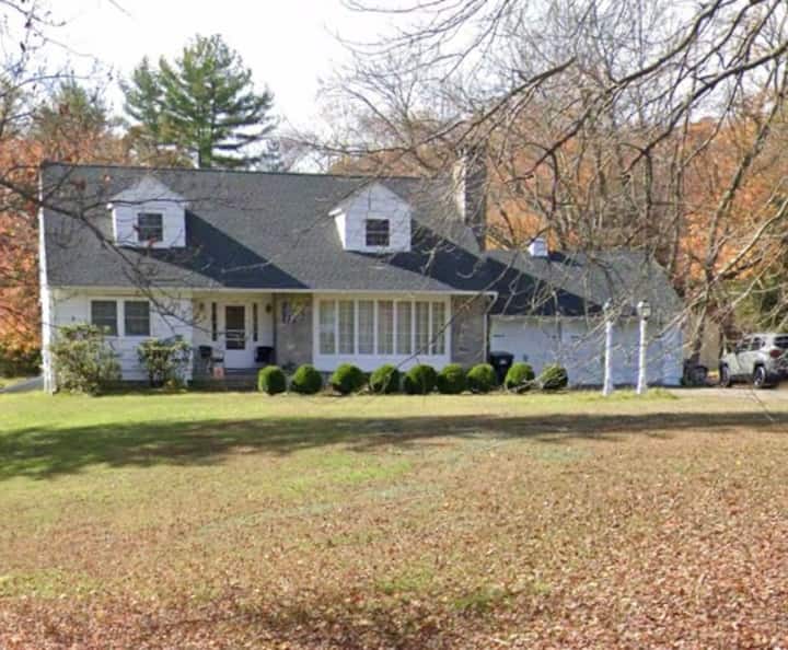 Litchfield County Cottage - Bantam Lake, CT