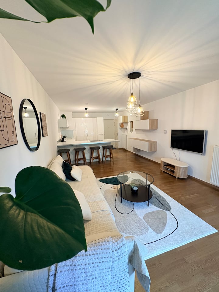 T3 Cosy Avec Terrasse Et Jardin • Genève/annecy - Saint-Julien-en-Genevois