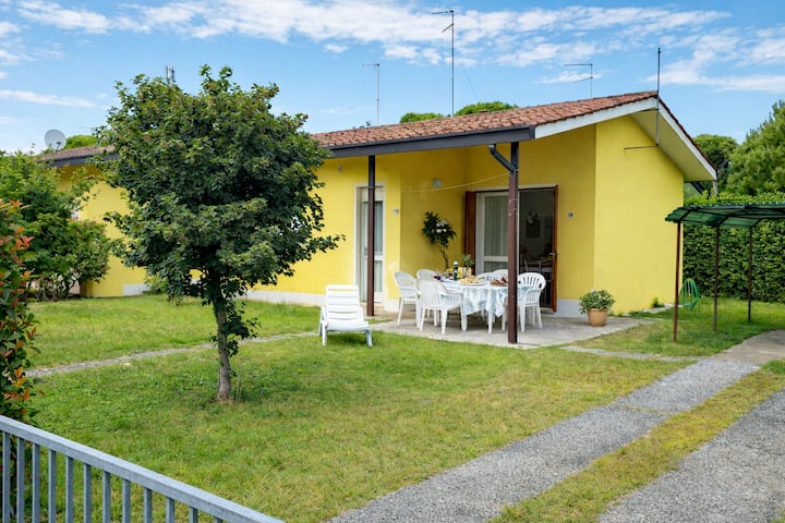 Villetta Indipendente Con Ampio Giardino E Relax - Bibione Pineda