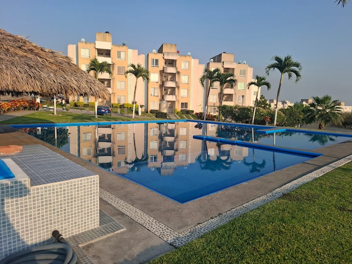 Bonito Departamento Equipado En Planta Baja. - Temixco