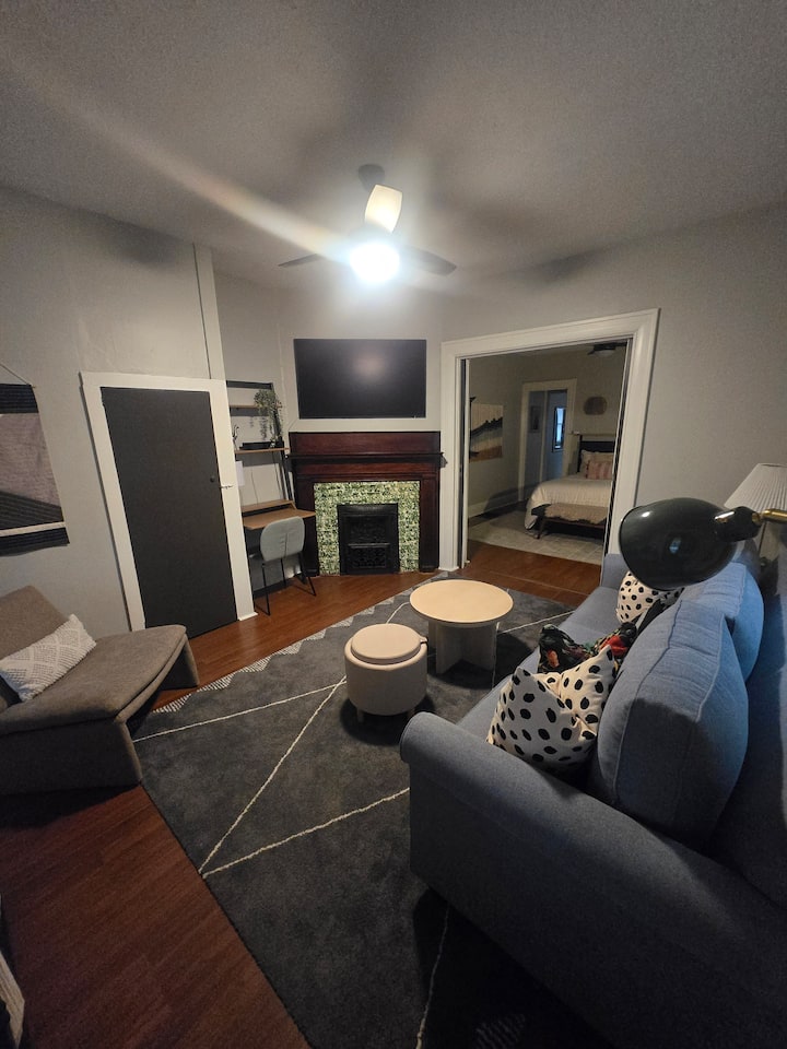 Sunny Boho Studio: Walkable To Downtown - Dayton, OH