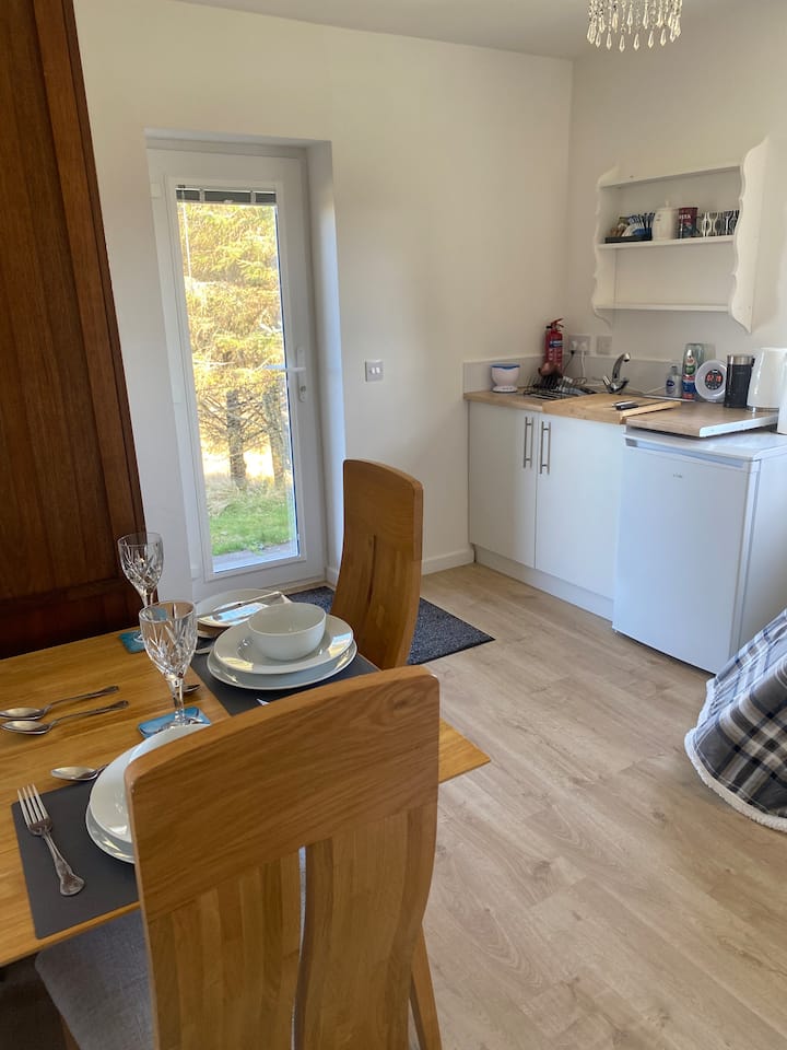 The Retreat, Uigshadder, Nr Portree, Isle Of Skye - Portree