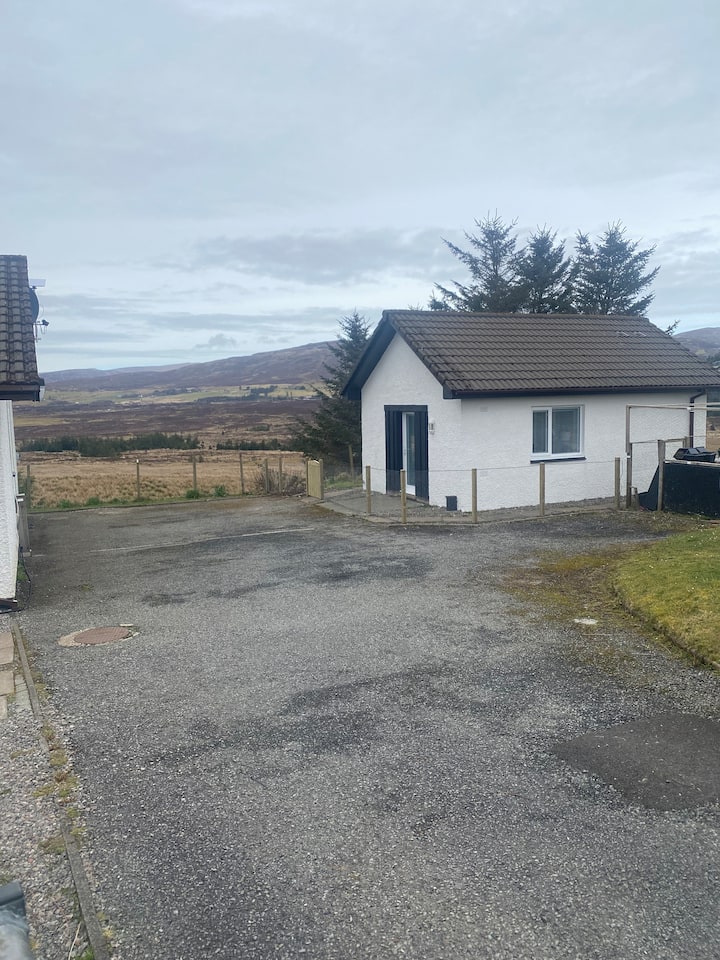 The Retreat, Uigshader
4 Miles From Portree - Portree