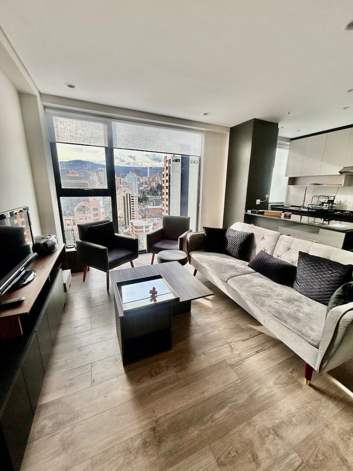 Piso 19 - Elegante Y Cómodo Departamento - La Paz