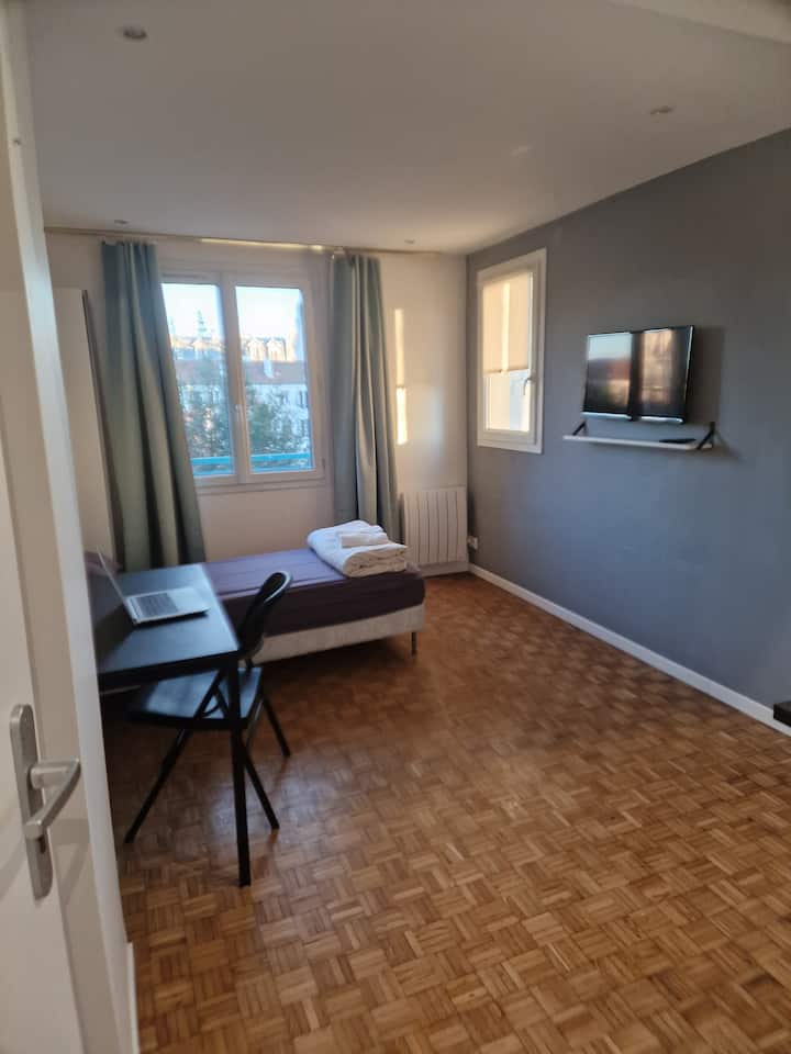 Petit Studio Dans Colocation à 10mn De Paris - Issy-les-Moulineaux