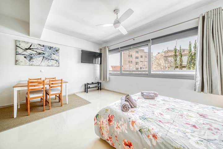 Super Down Town Loft @ 250m Metro Monastiraki - Athens
