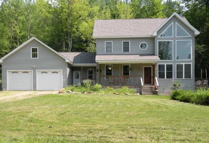Cozy Vermont Escape By Slopes & Summer Fun! - Camel's Hump State Park, Duxbury