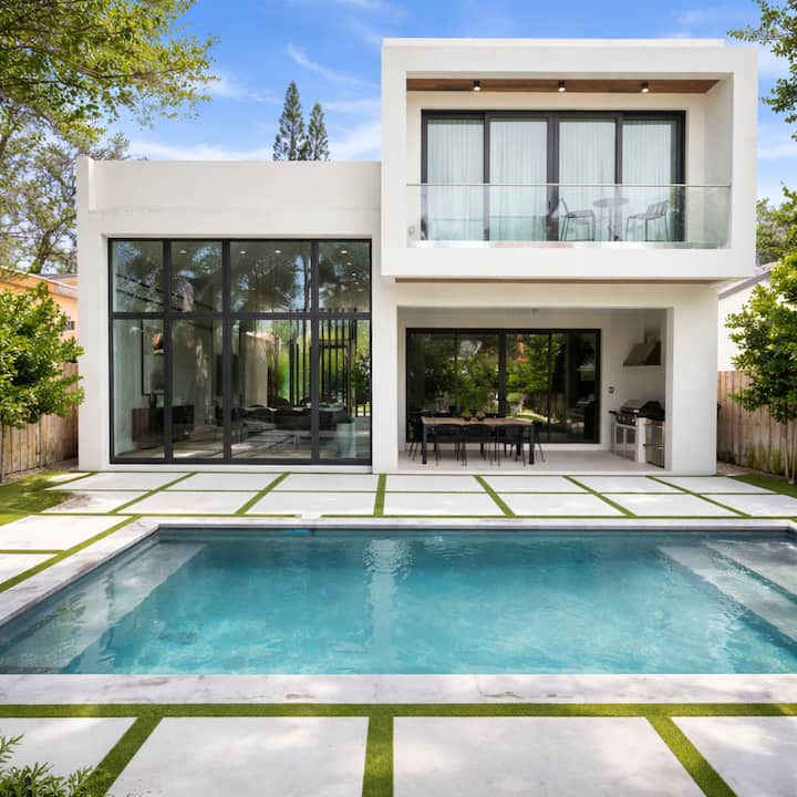 Satori | Luxury Villa In Miami With Heated Pool - Miami, FL