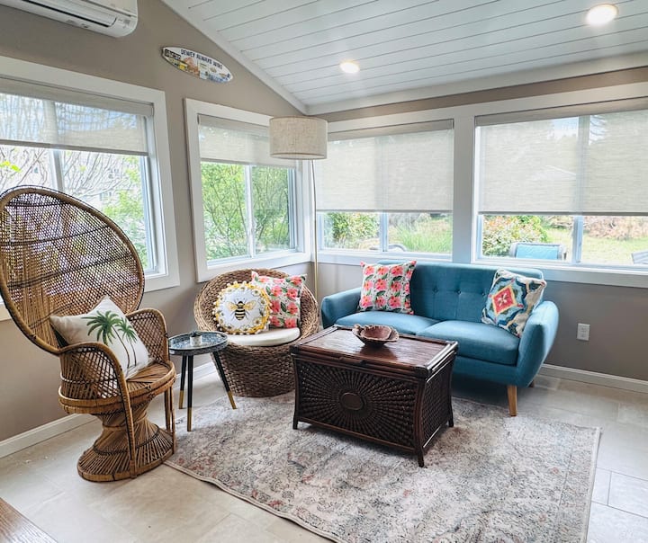 Pool, Patio, Grill, Linens/towels, Parking, 5 Beds - Dewey Beach, DE