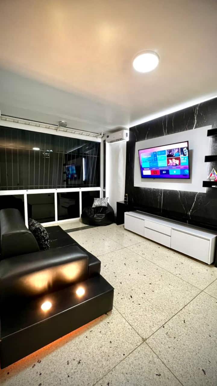 La Florida. Acogedor Y Céntrico Apartamento - Venezuela