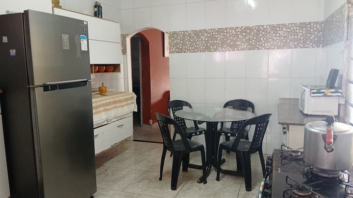 Casa Da Frente Com 2 Quartos E Espaço Amplo - Mogi Guaçu