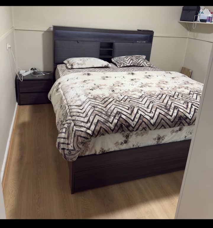 Big Spacious Room In Bomaderry - Nowra