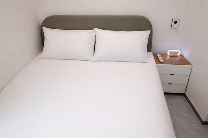 [New]수페리어더블룸/동대문스테이가든/동대문역,동묘역도보3분/cctv안전/짐보관가능 - Seoul