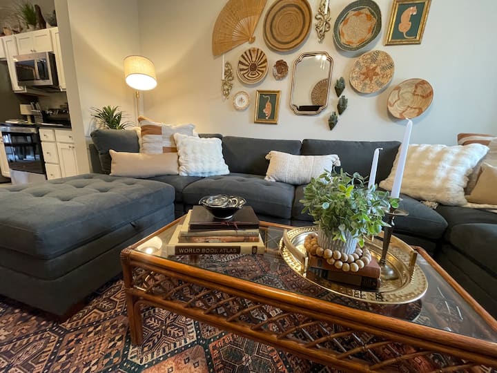 Sparkle City Vibes Await You To Relax And Enjoy - Spartanburg, SC
