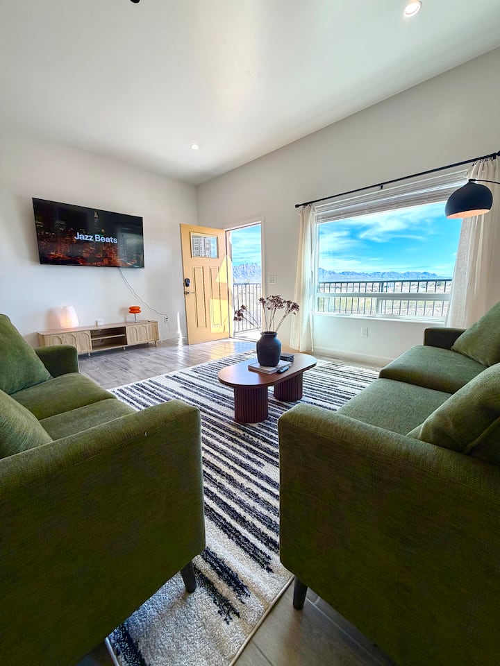 Modern 3br W/ Organ Mountain Views | Brand New - Las Cruces, NM