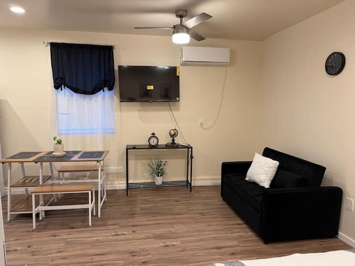 Studio In Los Angeles County - Norwalk, CA