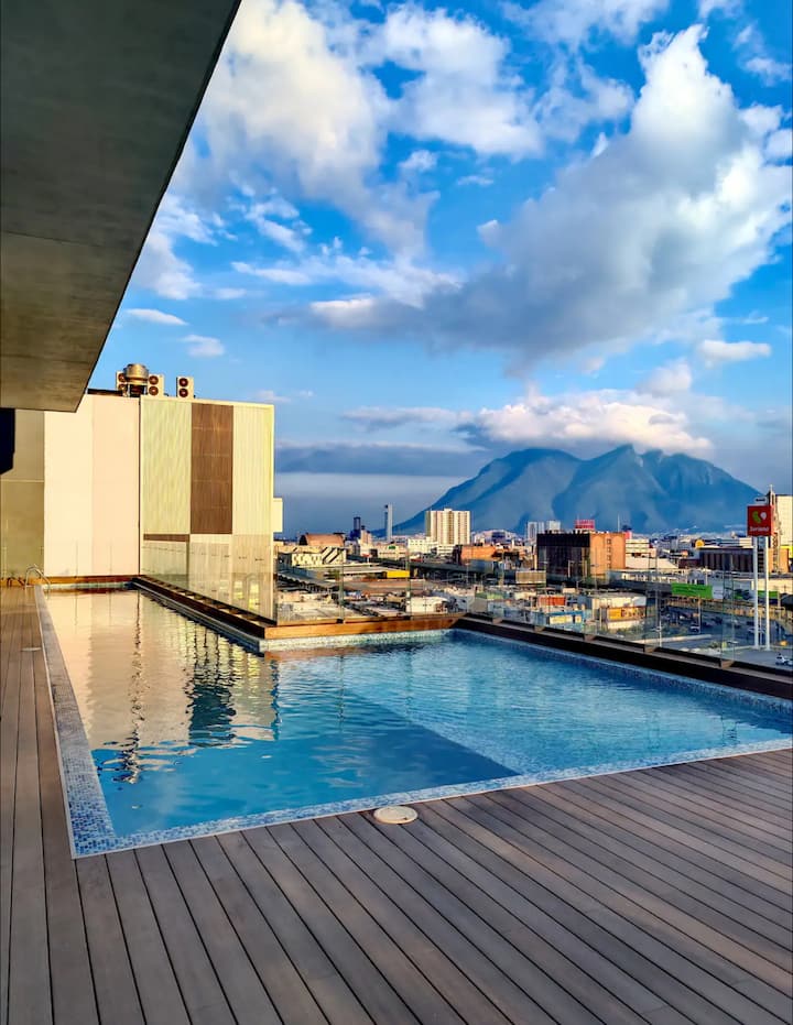 Your Urban Retreat: Close To Everything You Need. - Monterrey