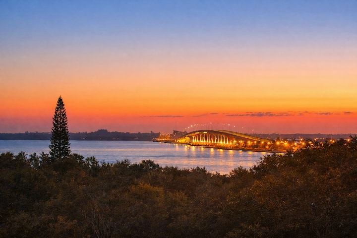 Hilltop Heated Pool Home | Sunrise & Bridge Views - Jensen Beach, FL