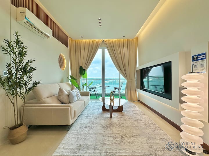 30 Paragon Suites @ Ciq/2br/4pax/jacuzzi/mahjong - Yishun