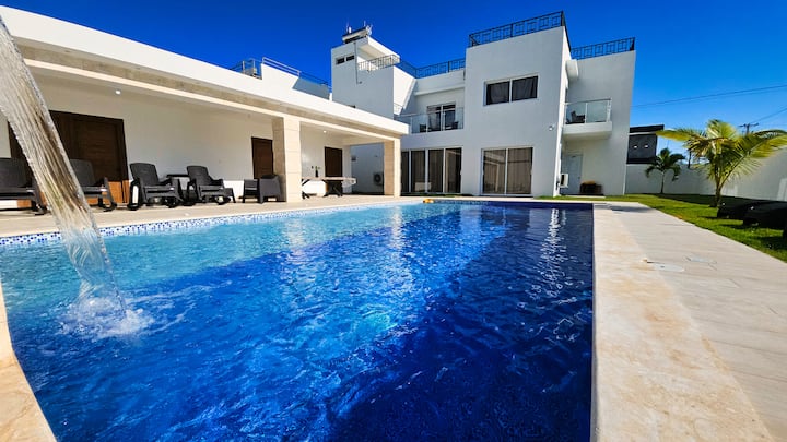 Luxury Villa Retreat In La Romana – Winder's Villa - La Romana