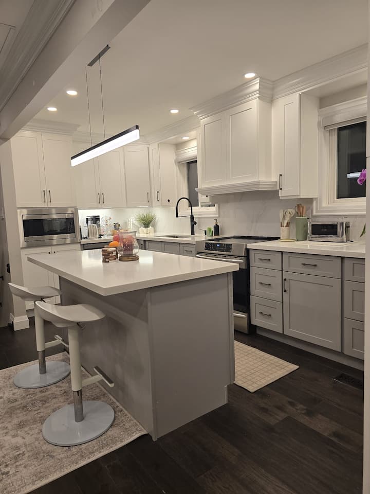 Comfortable City Home - Mississauga