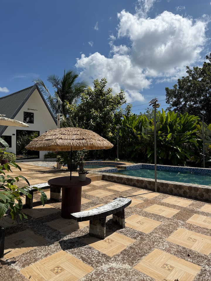A-frame Villa In Laguna With Hot Spring Pool - San Pablo City