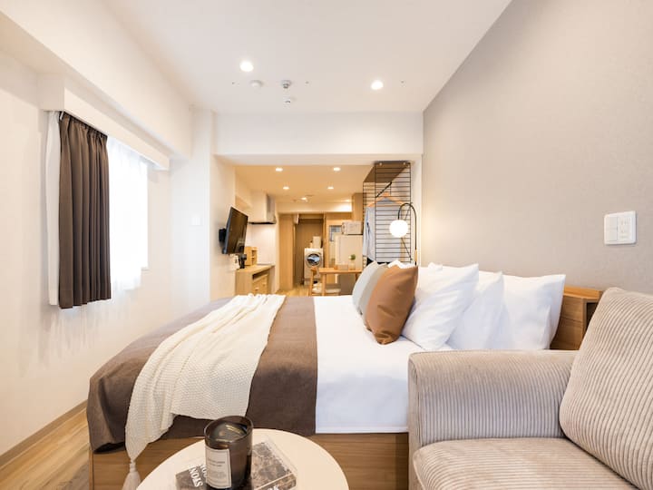 Rare Hidden Gem: King Bed | Walk To Tokyo Tower - Japan