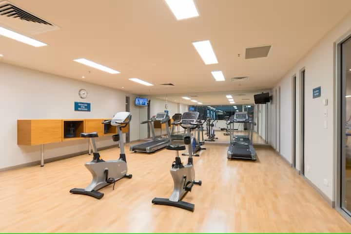 Two-bedroom Seaview Apartment At Glenelg - Glenelg