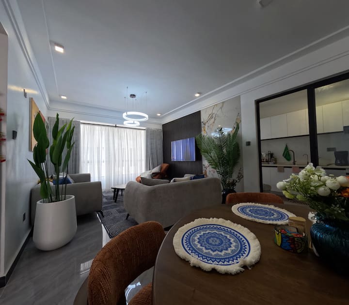 Afro-chic 2br | Views · Pool · Gym · Lavington - Nairobi