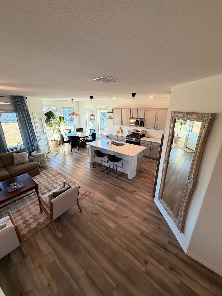 Family Home W/ Huge Backyard | Minutes To Pga Hq - Little Elm, TX