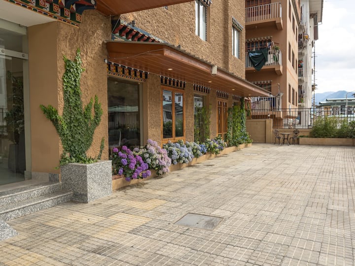 Bhutan Style Bed & Breakfast - Thimphu