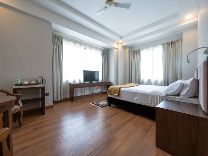 Hotel Samye | Premium Executive Room - Thimphu
