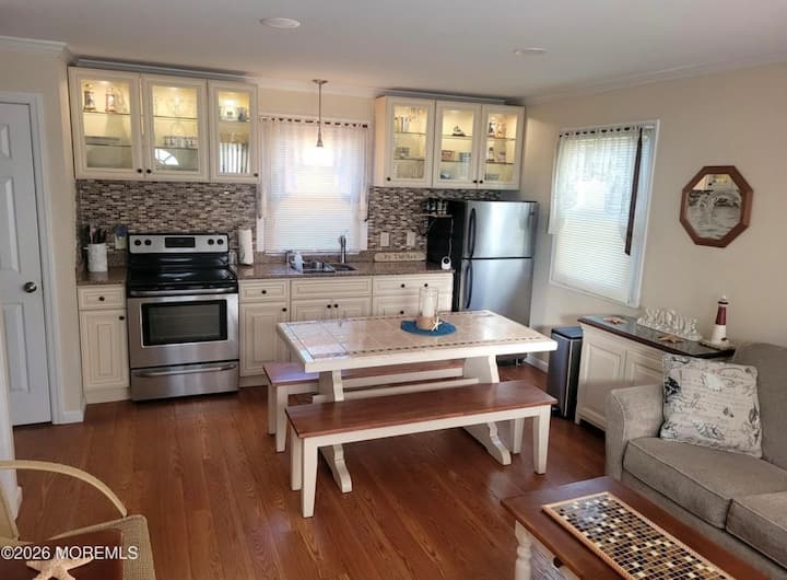 Cozy Beach Condo - Toms River, NJ