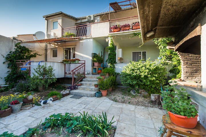 Apartments Teta Eni Komiža- Apartment Ribica - Komiža