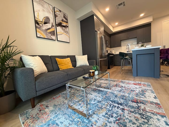 Modern 1br | Pool Hottub Free Parking Walk Of Fame - West Hollywood, CA