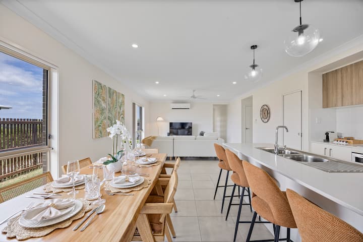 Spacious 4br Home, For A Family Of 8/work Friendly - Ipswich, Australia