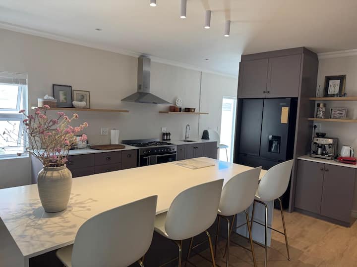 Coastal Comfort Holiday Escape , Onrus - Hermanus